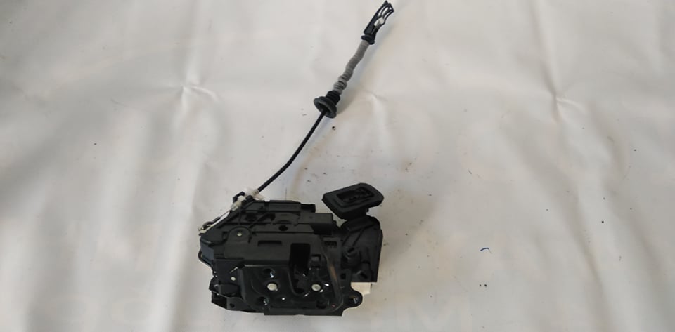 VW POLO 2009-2014 ΗΛΕΚΤΡΟΜΑΓΝΗΤΙΚΗ ΚΛΕΙΔΑΡΙΑ ΠΙΣΩ ΔΕΞΙΑ 5K4839016F ...